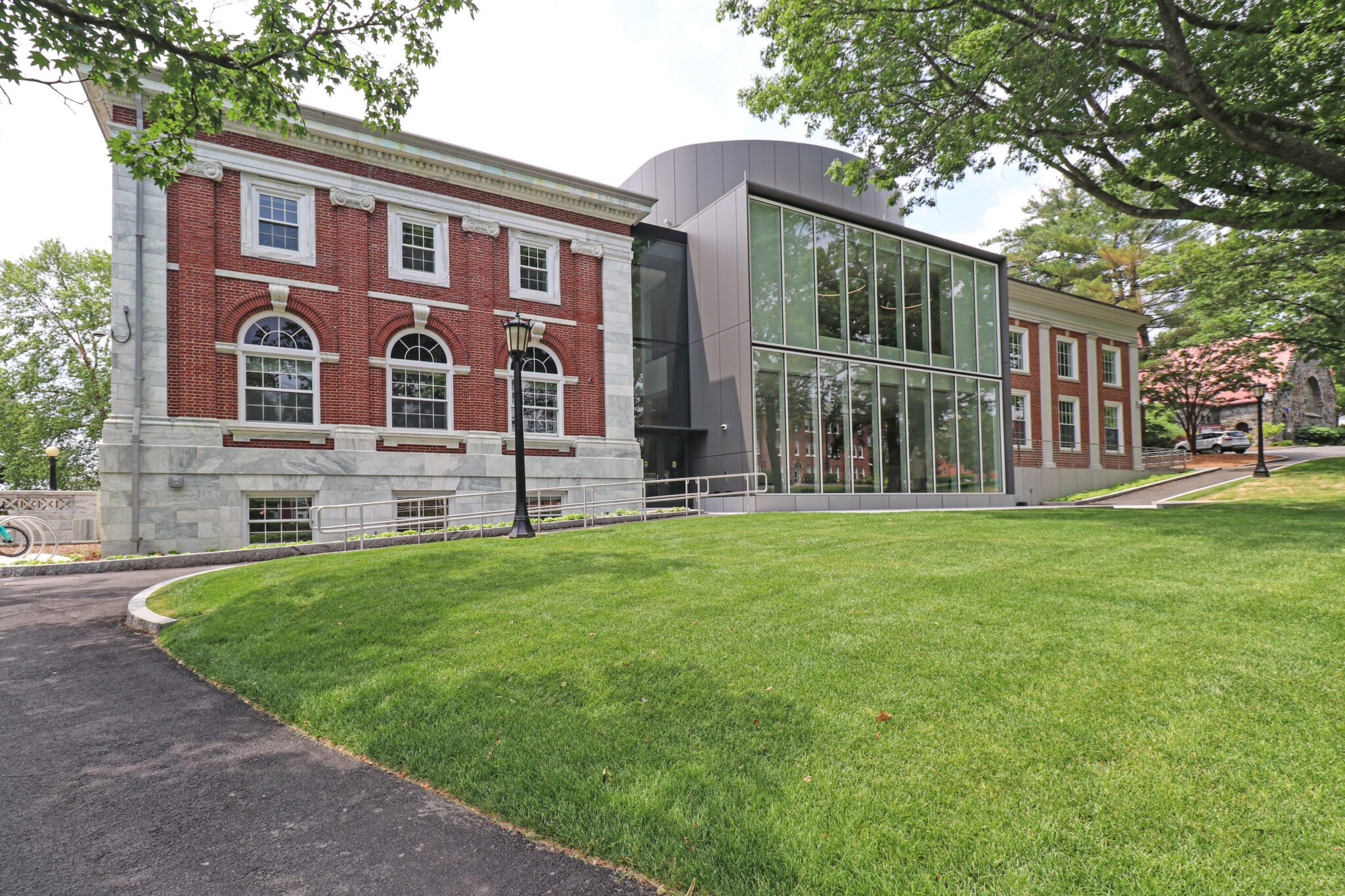 Tufts University – Eaton Hall – R&R Window