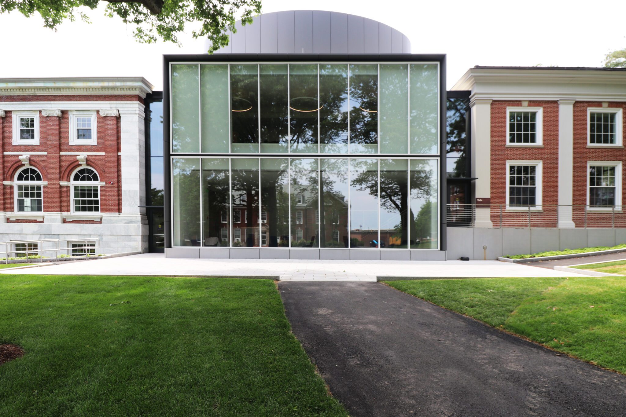 Tufts University – Eaton Hall – R&R Window